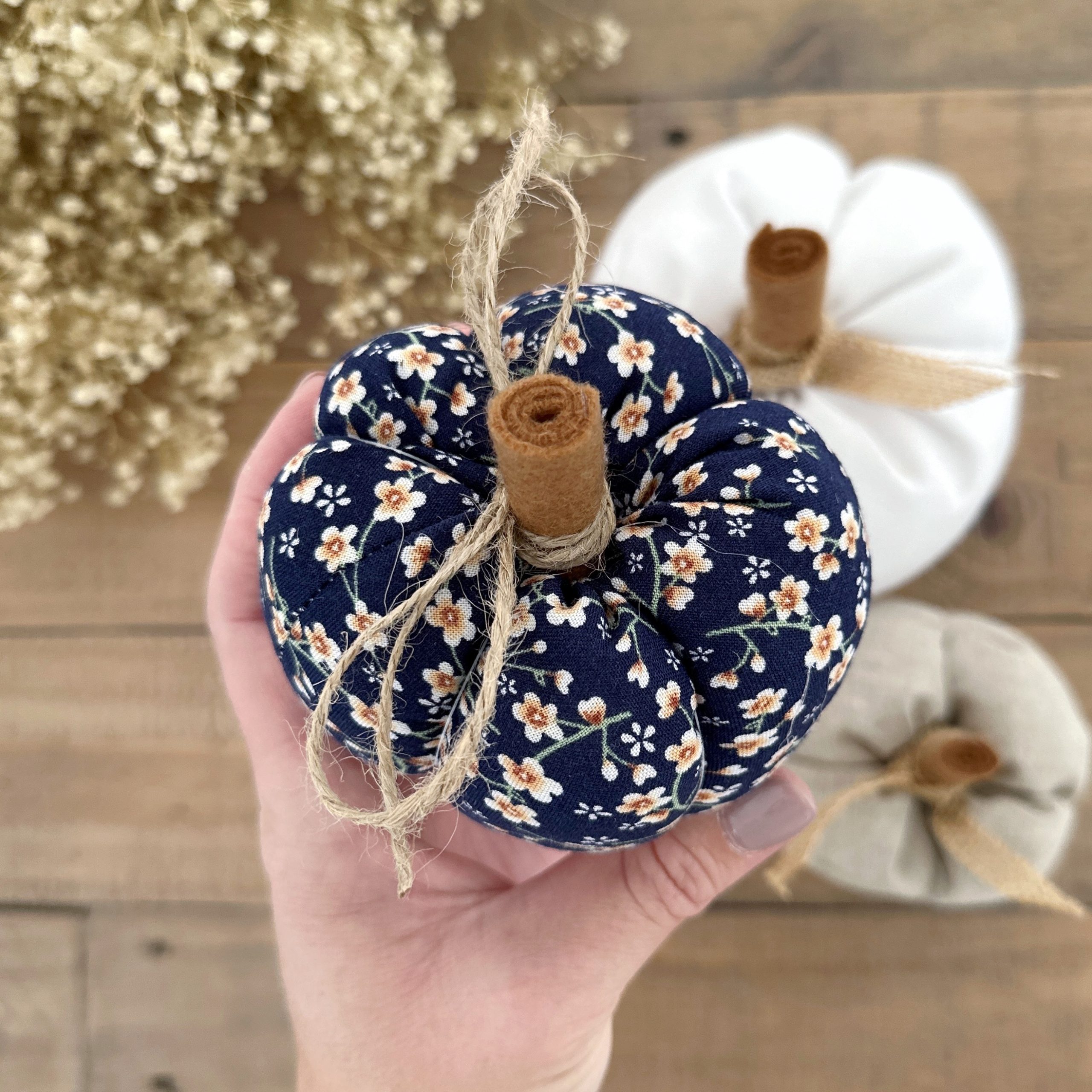 How to sew fabric pumpkins... - Secret Life of a Seamstress